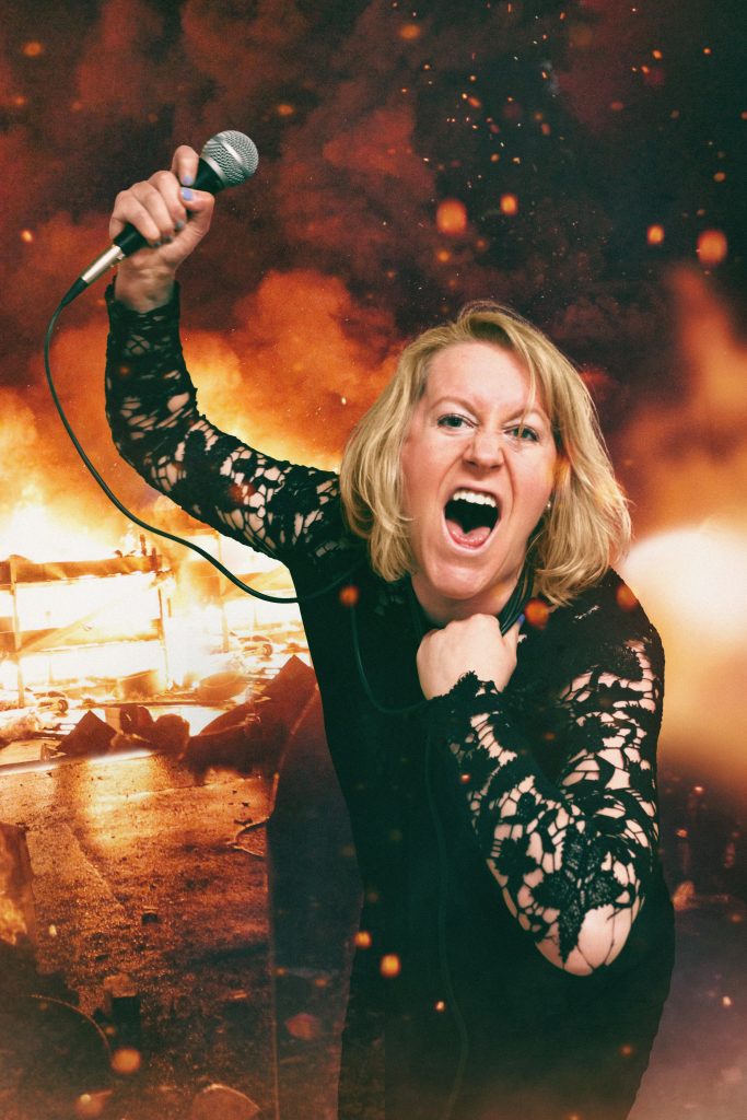 Sarah Dacey – Riot Ensemble